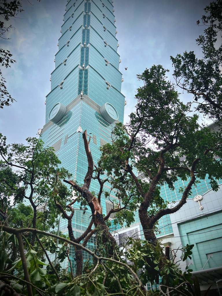 Skyscrapers, Scooters, and a Future Ride Through Taiwan – KILN MOTO